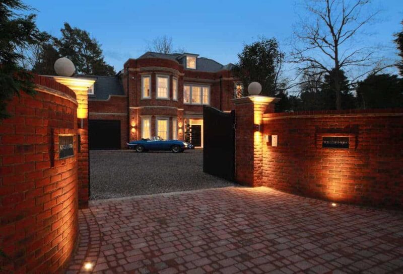 The Ultimate Guide to Cast Stone | Acanthus Cast Stone